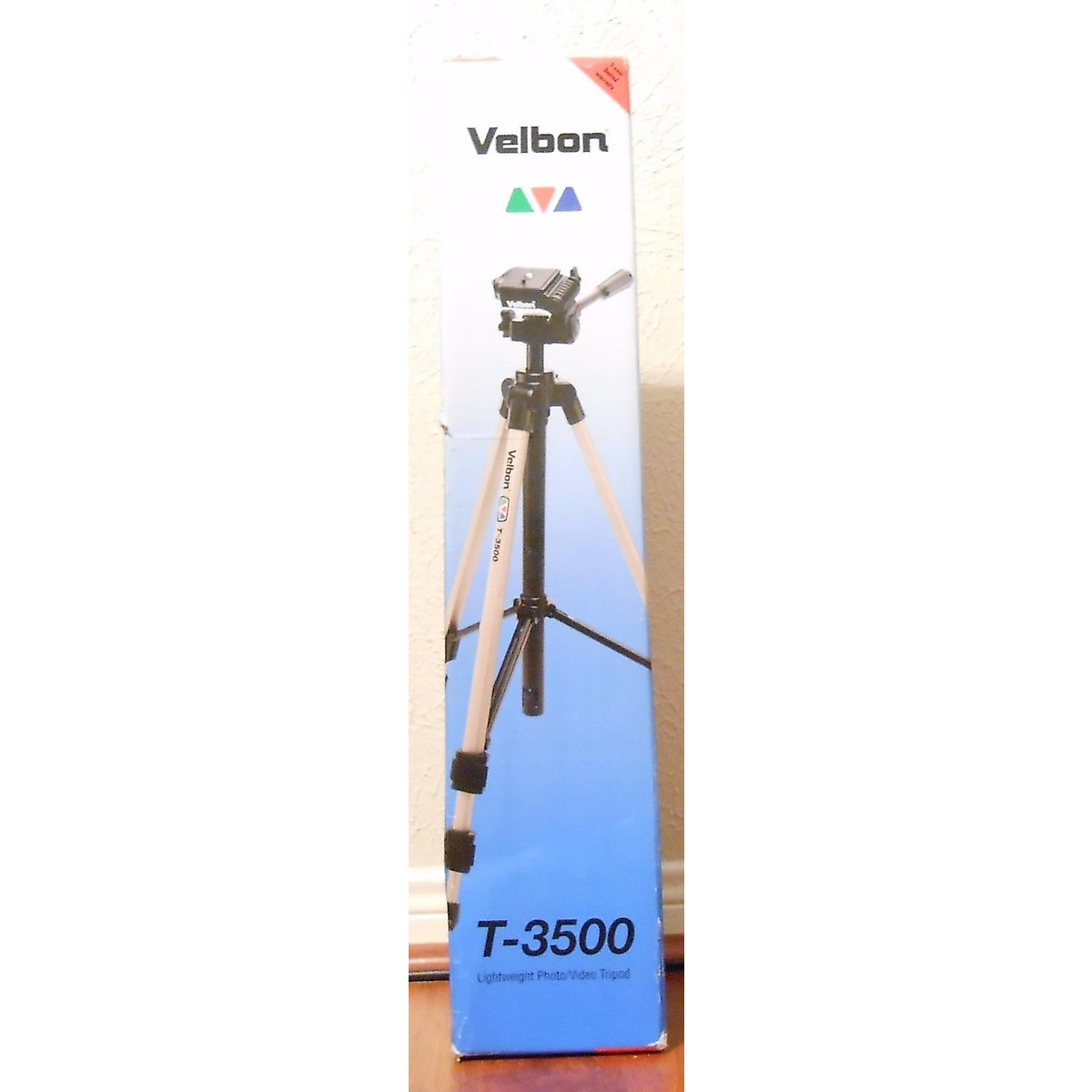 Velbon T-3500 Deluxe Lightweight Photo / Video Camera Tripod