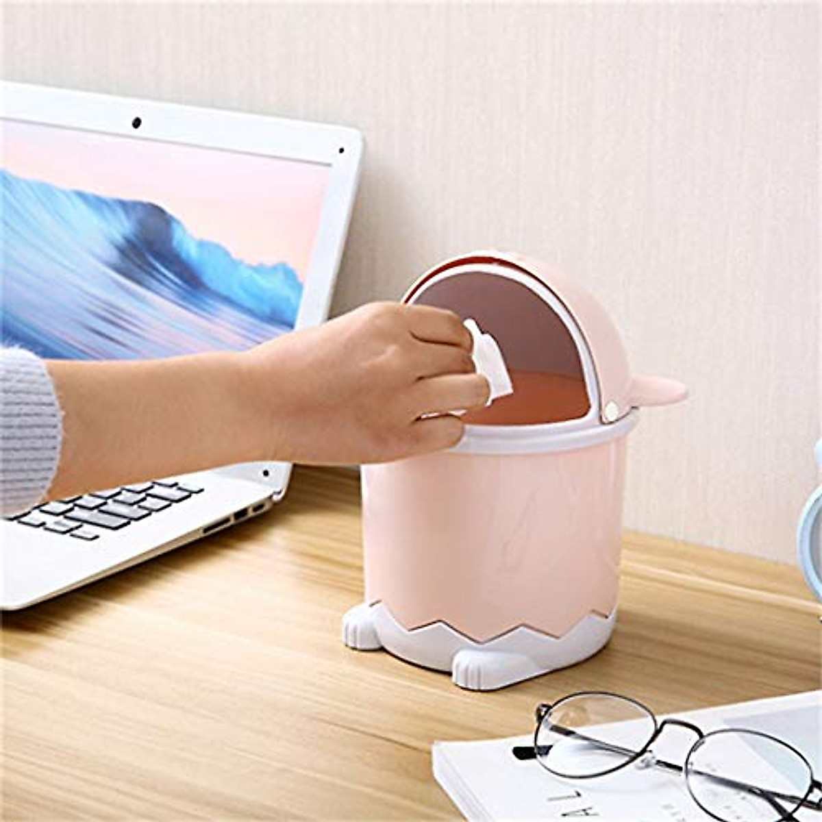 Clothful Kitchen Gadgets，Desktop Flip Trash Can Cover Mini Portable Garbage Storage Bin Panda Flip Desktop，Trash Can