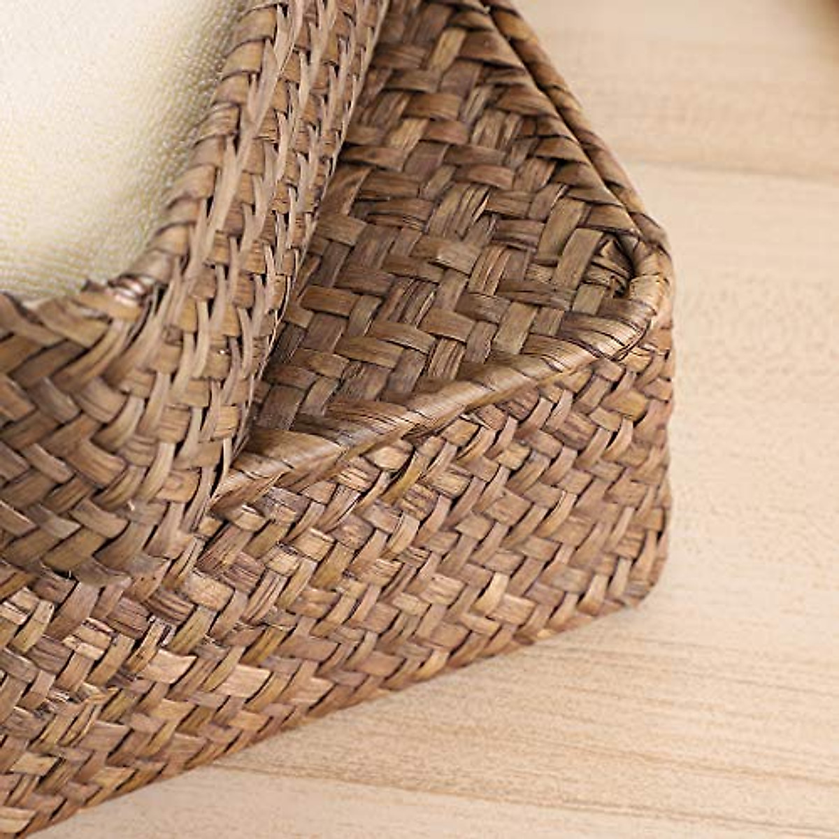 Hipiwe Set of 2 Flat Woven Wicker Storage Bins with Lid Natural Seagrass Basket Boxes Multipurpose Home Organizer Bins Boxes for Shelf Organizer (Coffee)