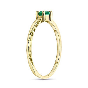 Takar Solid 14k Yellow Gold Solitaire Oval Genuine Emerald Stackable Ring (Size 9.5)