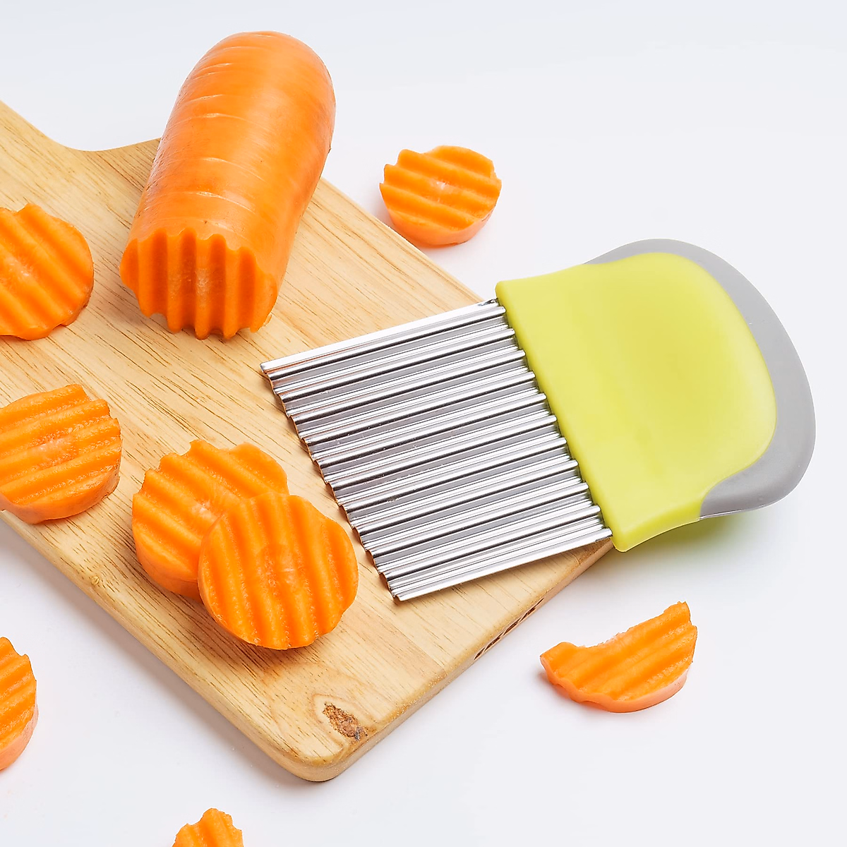 Nax Caki Crinkle Cutter with Protective Cover,Crinkle Cutter for Veggies,Potato Carrot Chip Vegetable Crinkle Wavy Chopper Cutter