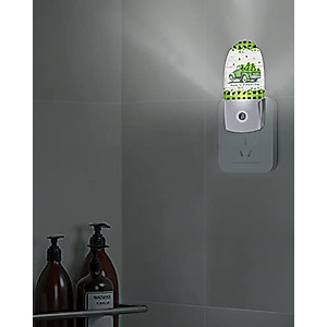 St. Patrick's Day Night Light, LED Plug in Night Light, Green Buffalo Plaid Truck Lucky Clover Gold on Wood Night Lights with Dusk to Dawn Sensor Decorative Kids/Adults Nightlight for Bedroom Bathroom