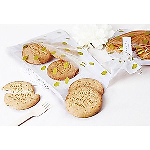 We Moment Clear Cello Bags for Treat Candy Cookie Party Favor Bags, Plastic Bags for Bakery, Cookies, Candies Chocolate,Snack Wrapping,for Wedding Shower Kid’s Birthday Party,Gold Dot,50pcs
