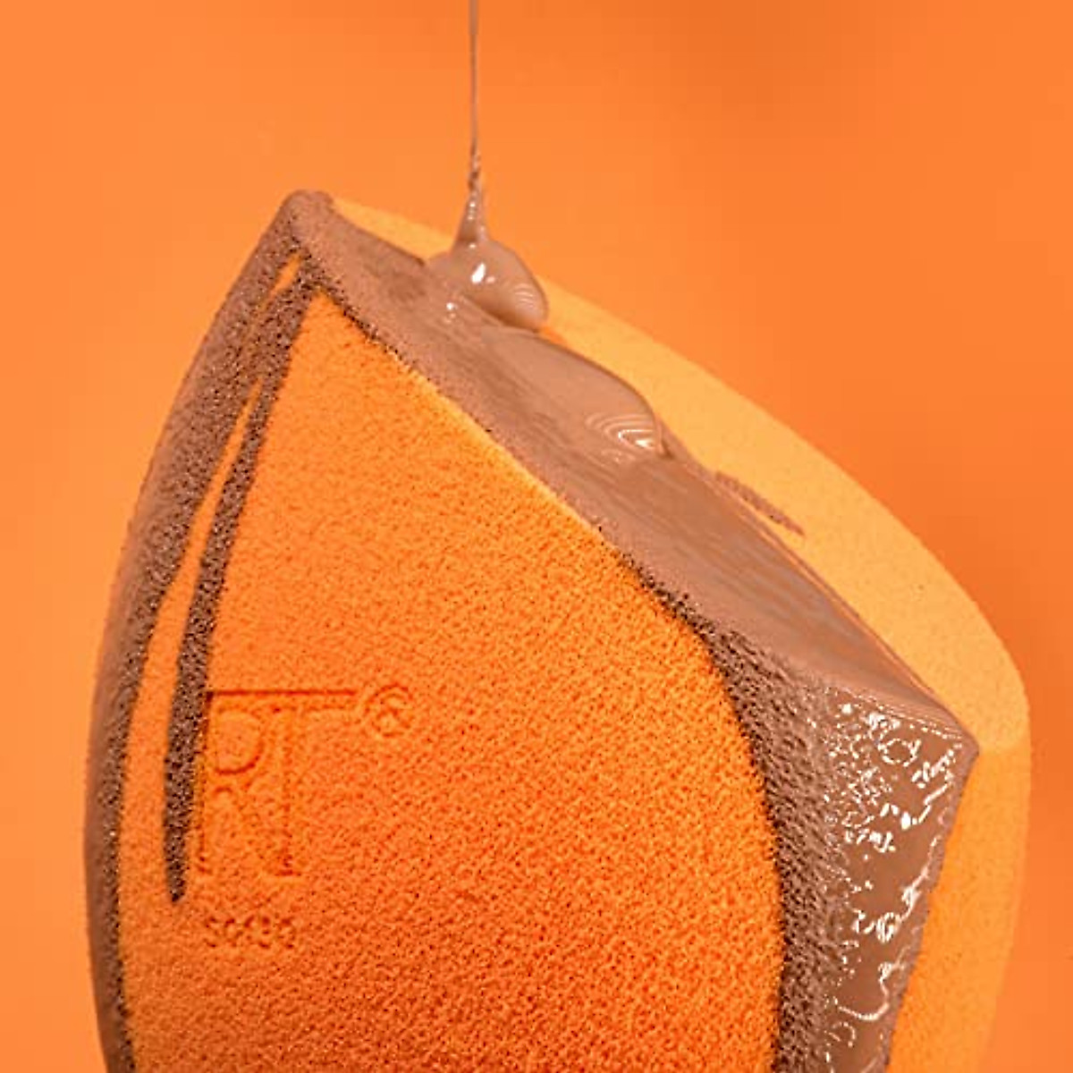 Real Techniques Miracle Complexion Sponge, Makeup Blending Sponge, For Foundation, Offers Light To Medium Coverage, Natural, Dewy Makeup, Orange Sponge, Latex-Free Foam, 4 Count