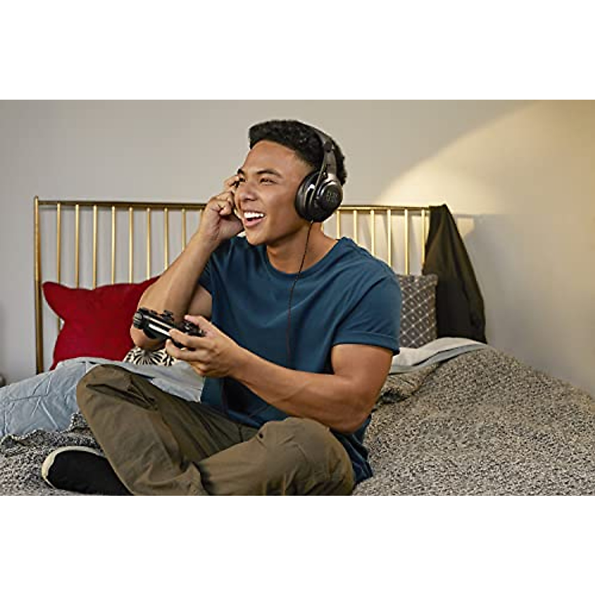 JBL Quantum 200 - Wired Over-Ear Gaming Headphones - Black, Large