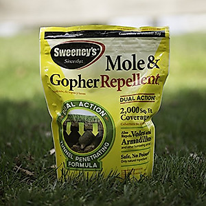 Sweeney's S7001-1 Mole and Gopher Repellent Granules, 4 lb.