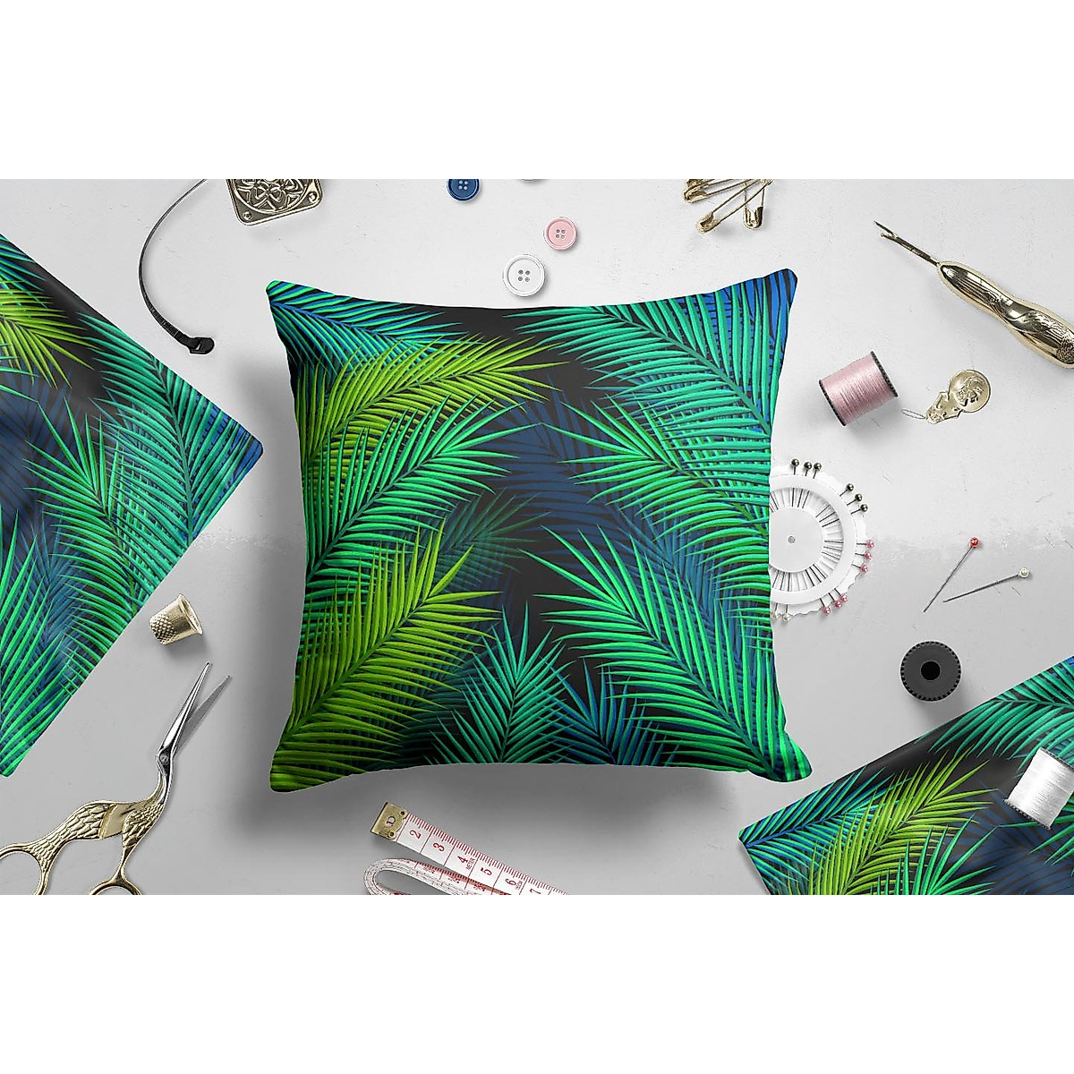iiRov Summer Design Ink-Fuzed Decorative Throw Pillow - Retro Summer Jungle v1