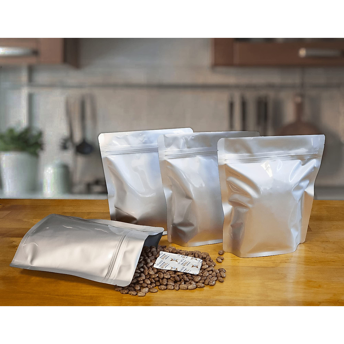 PackFreshUSA: Quart 7" x 9" x 3" Seal-Top Stand-Up Mylar Bags Long-Term Food Storage - 7 Mil Thick - Resealable - Heat Sealable - 100 Pack