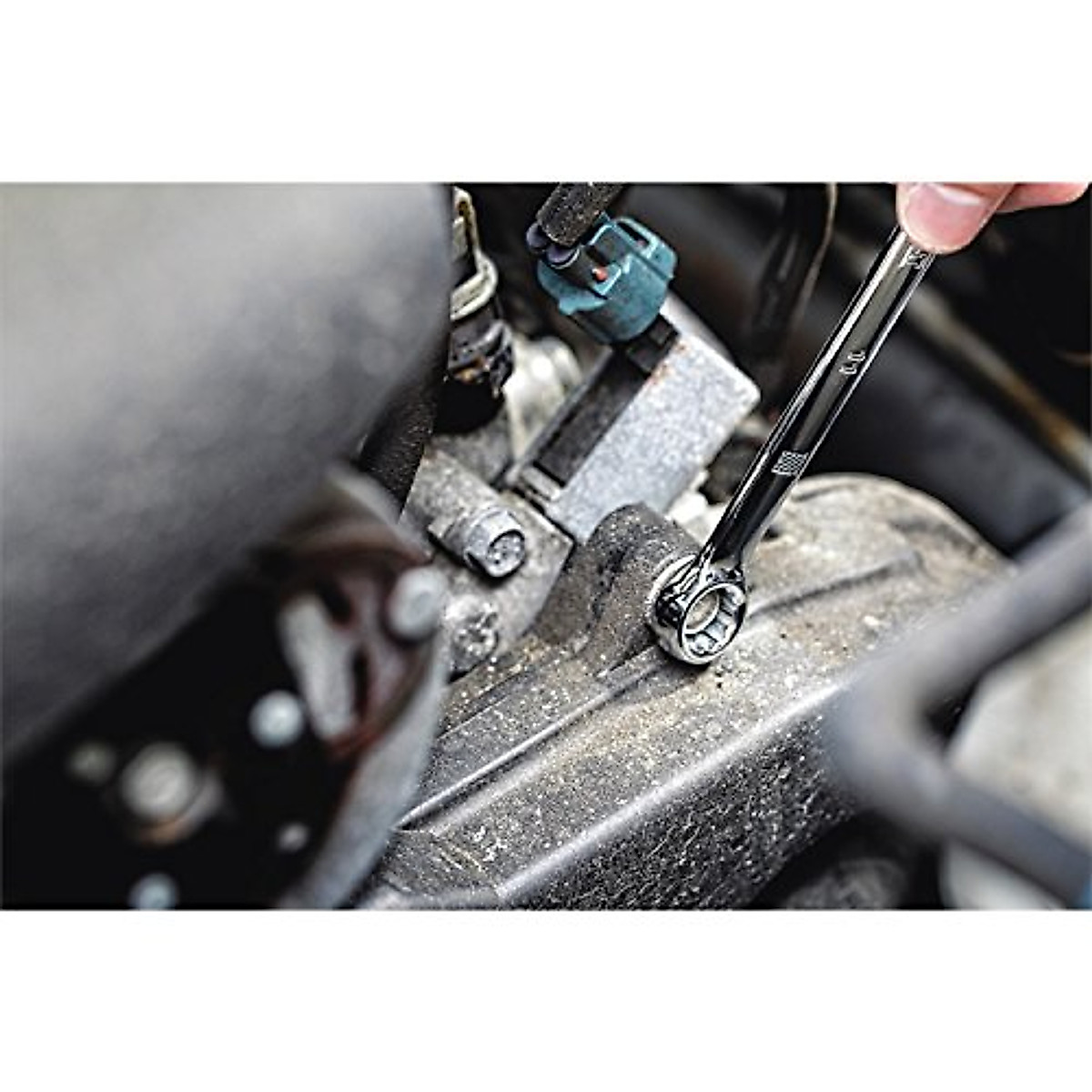 DEWALT Mechanics Tool Set, 1/4" & 3/8" & 1/2" Drive, SAE/Metric, 205-piece (DWMT81534)