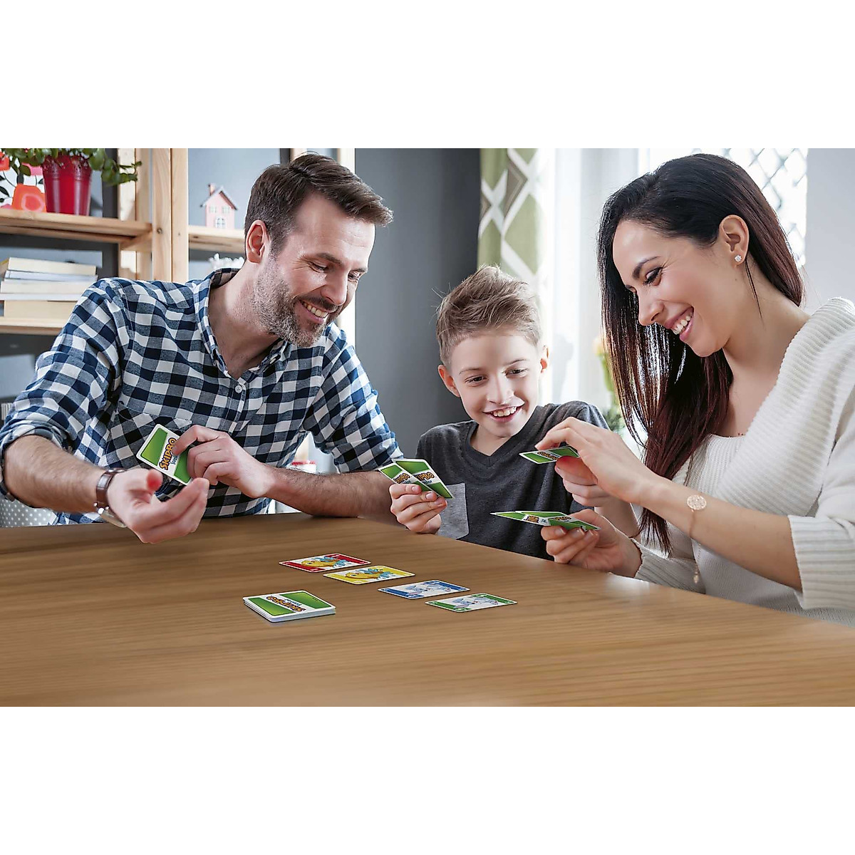 Mattel Games Skip Bo Junior Card Game in with 2 Levels of Play, 112 Cards, Sequencing Entertainment for 2 to 4 Players Ages 5 Years & Older