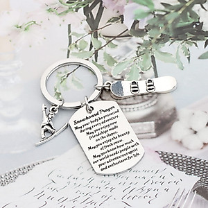 WSNANG Snowboarding Keychain Snowboarder Gift Snowboard Lover Gifts Snowboarder Team Gift Winter Sports Ski Keychain (Snowboard DT)