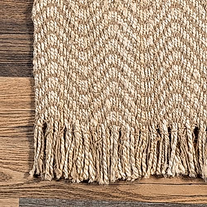 nuLOOM Don Chevron Jute Tasseled Accent Rug, 3' x 5', Off-white, Rectangular, 0.35" Thick
