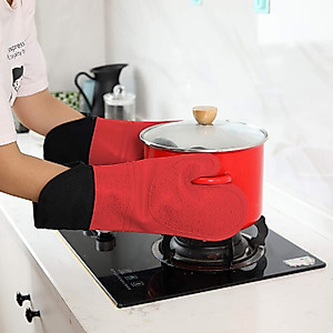 MaiSung Oven Mitt Food Safe Oven Mitt Silicone High Temperature Resistance Suitable for a Variety of High Temperature Kitchen Appliances Take Things Flexibly/Non-Slip Equipped with an Oil Brush-Red
