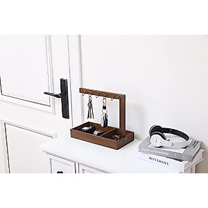POKHDYE Wood Entryway Tabletop Key Holder Rack，Rustic Burnt Decorative Organizer with Storage Tray and Brass Tone Hooks，Jewelry Key Stand Hanging Organizer