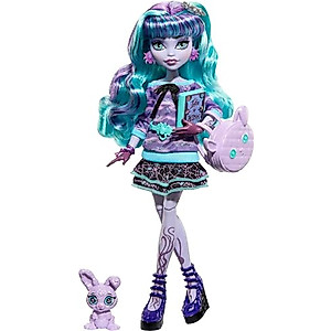 Monster High Creepover Party Doll, Twyla with Pet Bunny Dustin, Sleepover Clothes & Accessories like Hoodie, Book & Backpack