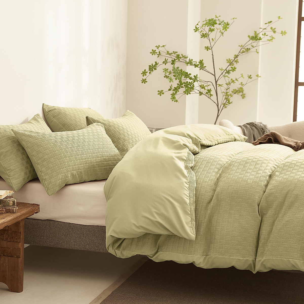 JELLYMONI Beigish Green Duvet Cover Queen Size - 3 Pieces Soft and Breathable Microfiber Knitted Jacquard Waffle Weave Striped Comforter Cover with 8 Corner Ties & Zipper Closure