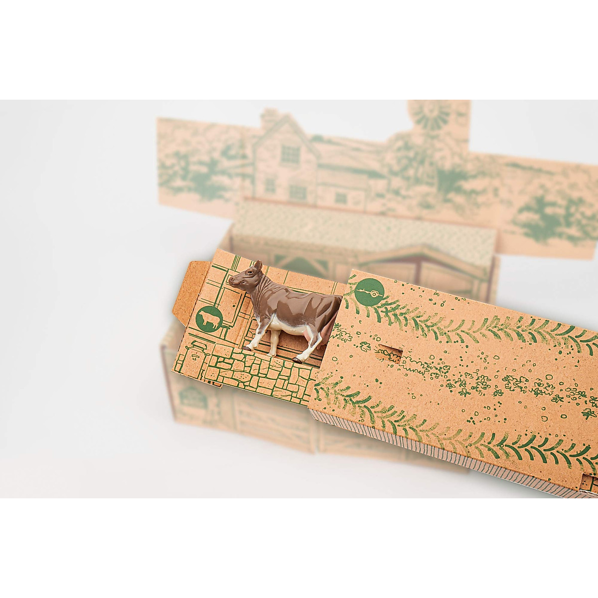 Britains Farm in a Box, Farm Playset for Kids, Multicolor, 3 Years and Up