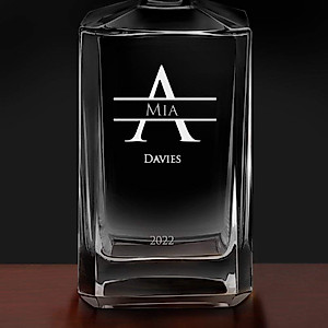 Maverton Whiskey Set with 6 Glasses for man - Personalized Tumblers - 23 fl oz. Universal Carafe - For Birthday - For him - Stylish Barware for gentleman - Initials