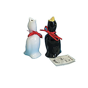 R&M International Black and White Pie Bird Vents, Set of 2