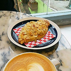 Hslife 100 Sheets Red and White Checkered Dry Waxed Deli Paper Sheets, Paper Liners for Plastic Food Basket, Wrapping Bread and Sandwiches