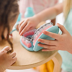 Melissa & Doug Super Smile Dentist Kit With Pretend Play Set of Teeth And Dental Accessories (25 Toy Pieces) - Pretend Dentist Play Set, Dentist Toy, Dentist Kit For Kids Ages 3+