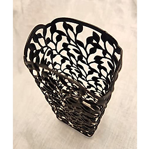 Bath and Body Gel Cleansing Hand Luxe (NOT FOAMING) Soap 2 pc Bundle Soap Holder - Black Vines - Includes 1 Random Hand Soap 8 fl oz (hand soap varies)