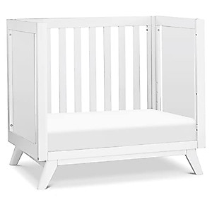 DaVinci Otto 3-in-1 Convertible Mini Crib with 4" Mattress in White, Greenguard Gold Certified