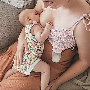 BumbleBee Manual Breast Pump with 2 Pack Breastfeeding Milk Saver Pink Star &Heart Stopper& lid in Gift Box Similar Breast Pump…