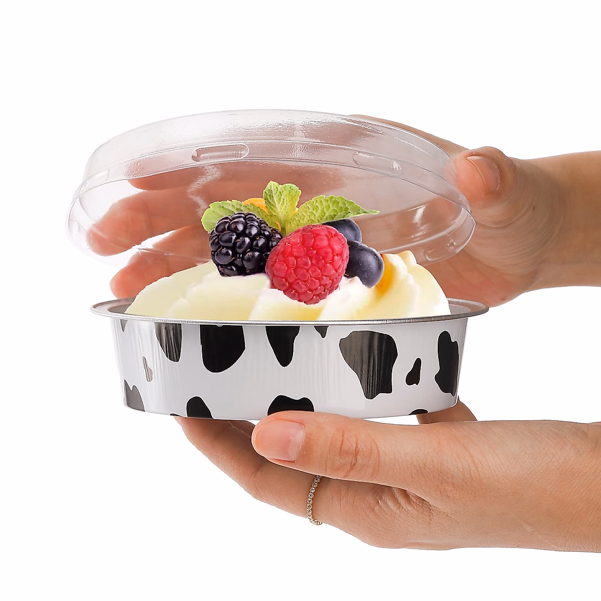 Lyellfe 60 Pack Aluminum Foil Baking Cups with Lids, 6 Oz Foil Baking Cups, Disposable Aluminum Muffin Dessert Cups for Pudding, Souffle, Creme Brulee, Ramekins, Wedding, Party and Holidays