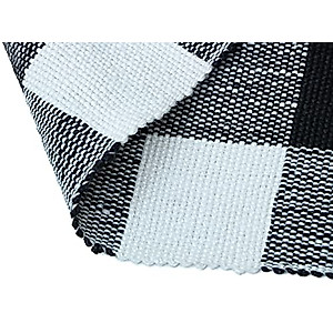 SISOSU Woven Buffalo Plaid Area Rug - Carpets for Living Room, Bedroom, Dining Room, Home Décor - Luxurious Handcrafted Traditional Rug - PET-Yarn - Modern Rugs- 2’ x 3’- Black & White