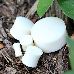 Cocobul Pair of Organic White Buffalo Bone Saddle Ear Plug [D10-077]