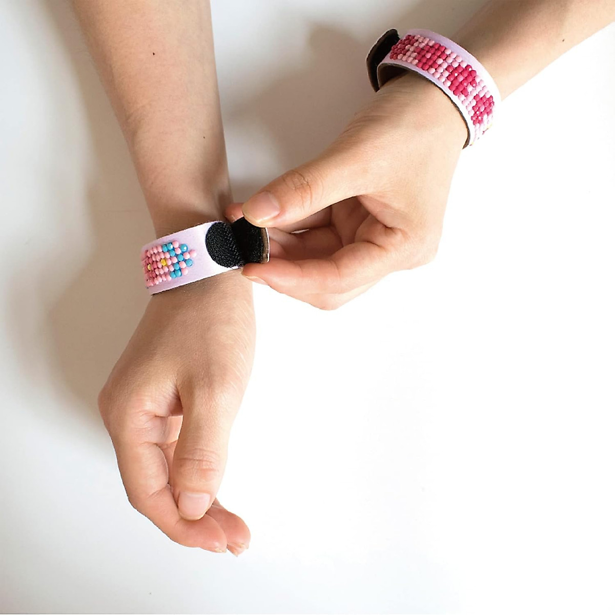 DIAMOND DOTZ ® DOTZIES - Mauves, Diamond Art Bracelet Making Kit Adults, Diamond Dotz Kits for Teens, Diamond Art Teen, Diamond Painting Bracelet Kit for Adults, Bracelet Making Kit, Bracelets Making