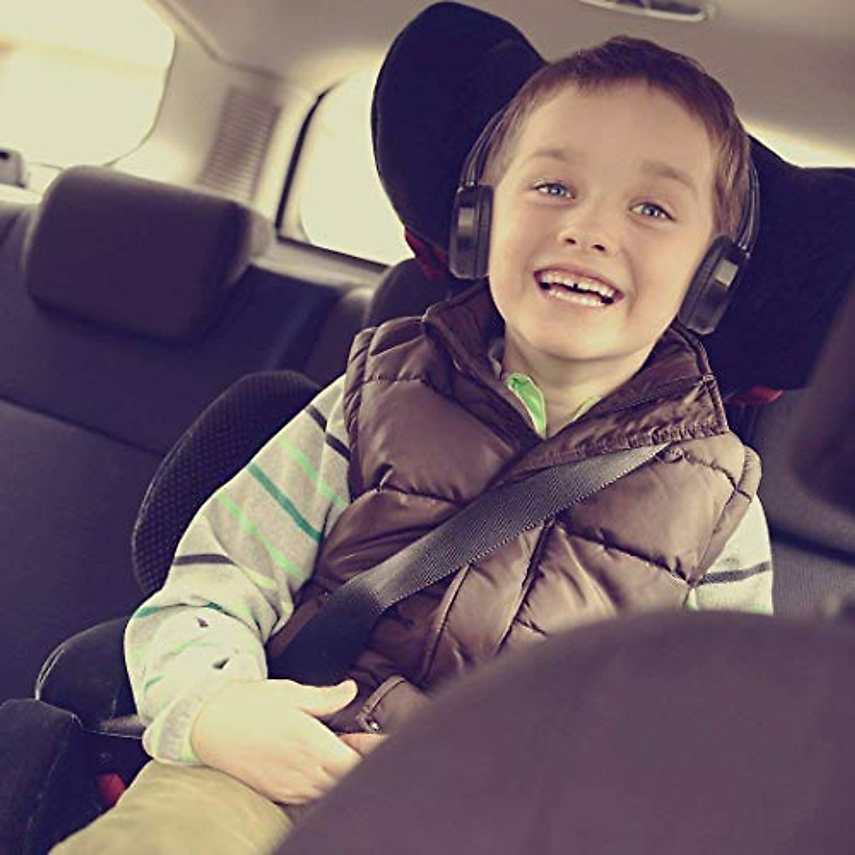 CarThree IR Headphones 2 Channel Kids Wireless Headphones with Travelling Bag for Universal Rear Entertainment System Kids Headphones for in Car TV Video Audio Listening