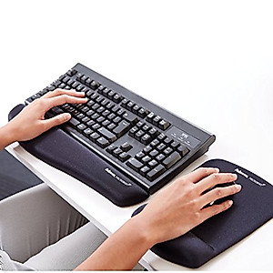 Fellowes® PlushTouch™ Mouse Pad With Wrist Rest, Black