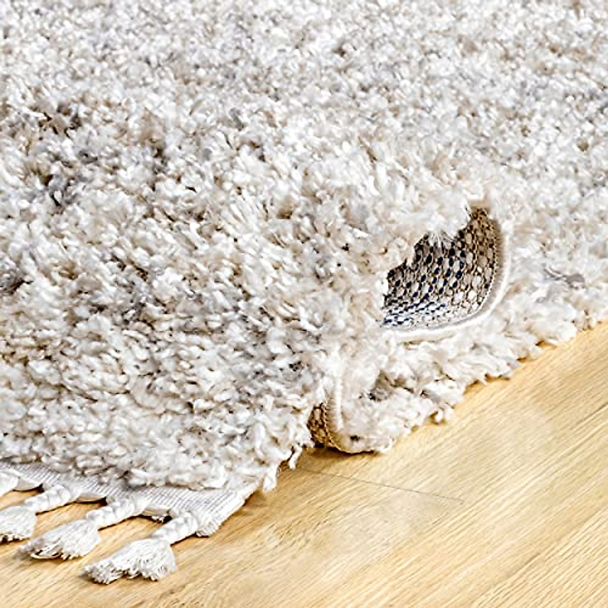 nuLOOM Brooke Shag Tasseled Area Rug, 8x11, Ivory