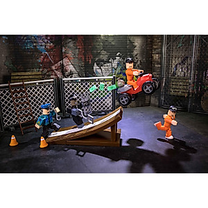 Roblox Action Collection - Jailbreak: Great Escape Playset [Includes Exclusive Virtual Item]