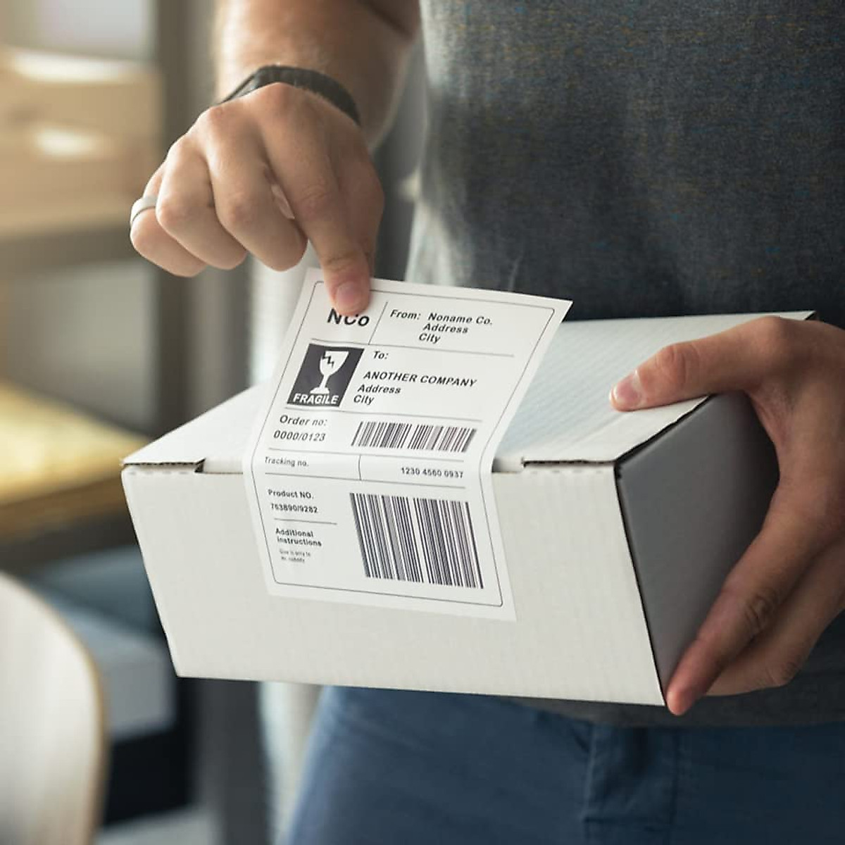 Phomemo Bluetooth Label Printer for Small Business with Thermal Direct Shipping Label (Pack of 500 4x6 Labels)