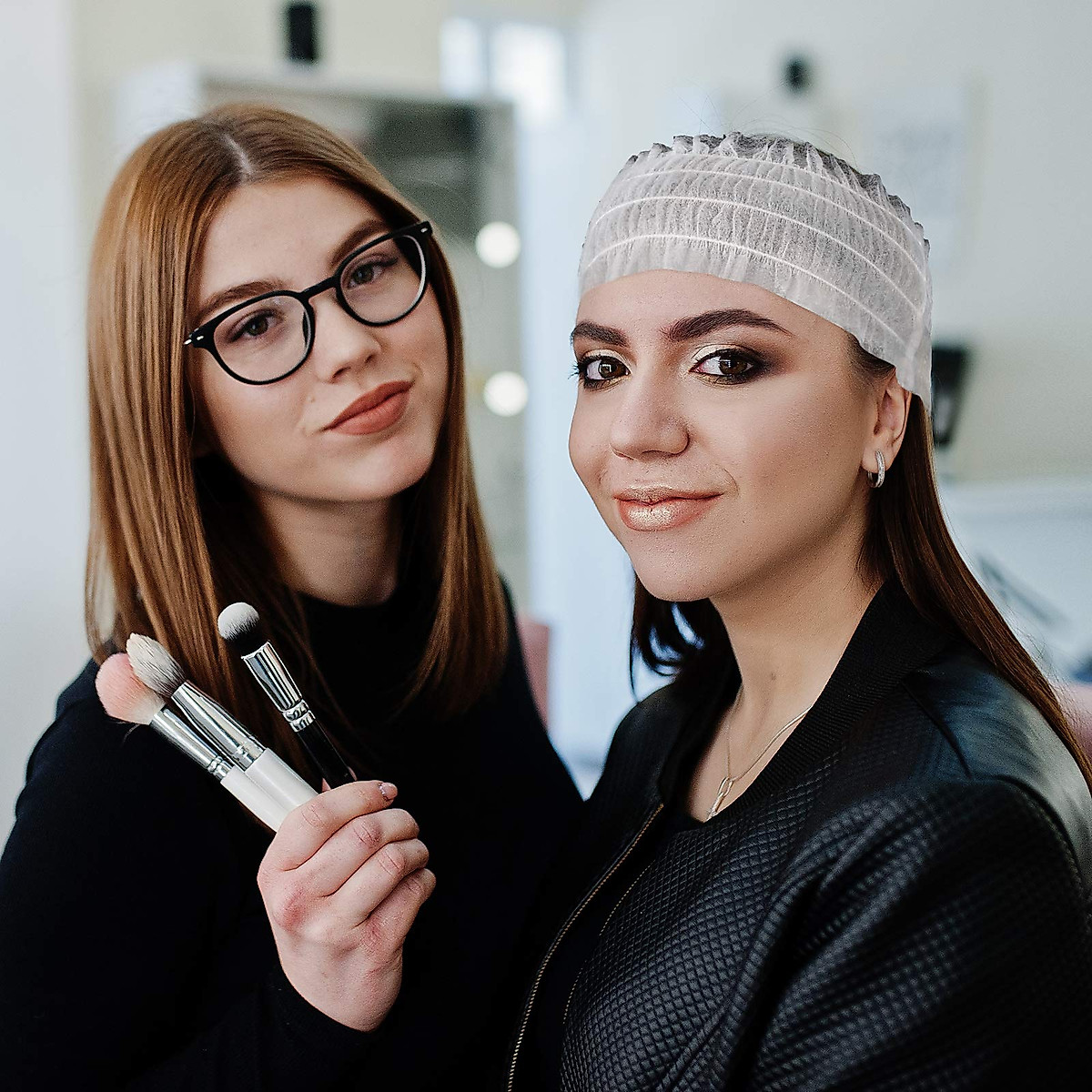 Chuangdi 100 Pieces Disposable Spa Headbands Soft Non-Woven Facial Hair Band Elastic Facial Head Wraps Cloth Stretch Skin Care Makeup Sauna Washing Face Supplies for Women Girls (White)