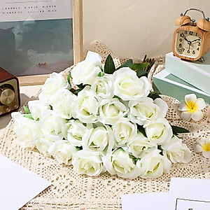 Hoteam 40 Pcs Artificial Roses Flowers Realistic Silk Roses Bouquet with Long Stem Roses Valentine‘s Day Fake Roses Bouquet for Wedding Centerpieces Bridal Shower Party Decor(White)