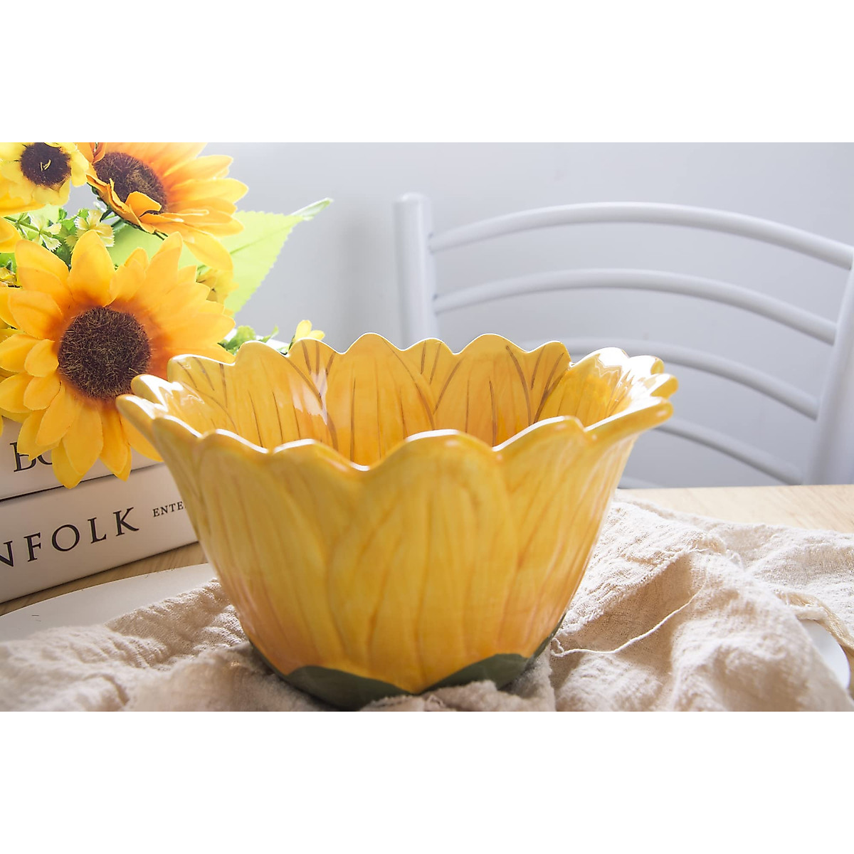 AwakingWaves Kawaii Ceramic Cereal Bowl with Designs, Suitable for Noodles,Desserts, Salad and Soup, Sunflower-Shaped Candy Snack Bowl for Kitchen, Microwave and Dishwasher Safe, Yellow Party Decor