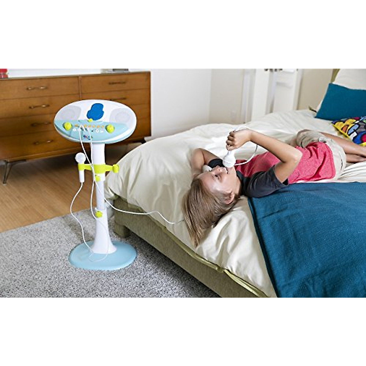 Singing Machine SMK1010 Kids Pedestal Karaoke System with Two Microphones, Stand and Voice Effects