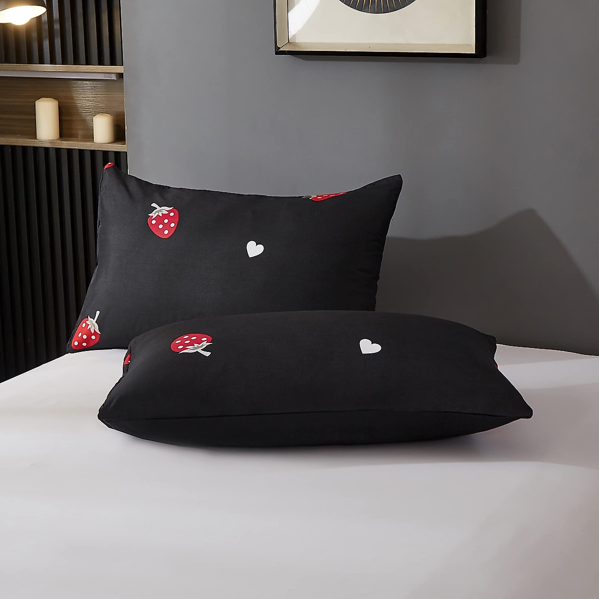 LAMEJOR Black Duvet Cover Set Twin Size Red Strawberry Print Soft Bedding Set Comforter Cover (1 Duvet Cover + 2 Pillowcases)