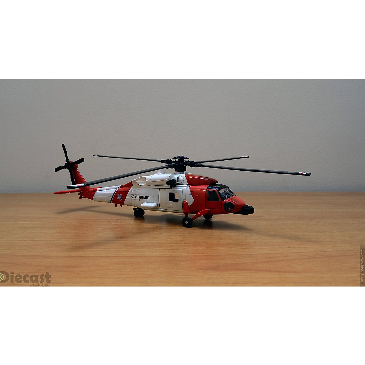 New-Ray 1/60 D/C HH-60J Jayhawk Helicopter