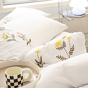 Move Over White Flower Pillow Cases Set of 2 Embroidery Flower Pillowcases King Size White Pastoral Pillow Covers Soft Washed Microfiber Girls Pink Yellow Flower Pillow Cases for Bedroom Decor