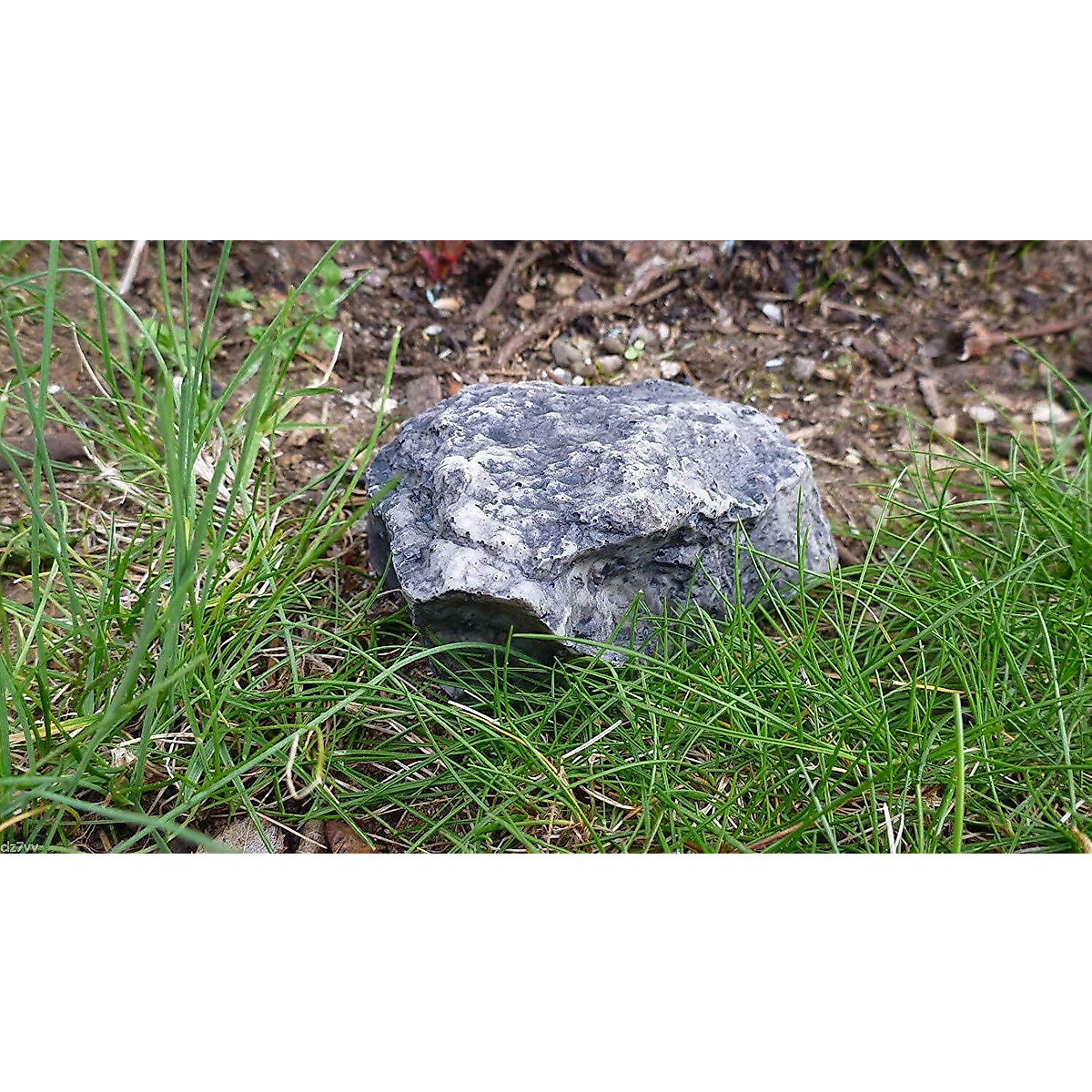 FingerLakes Hide-A-Spare Key Fake Rock - Looks, Feels & Weighs Like Real Stone - Safe for Gardens, Yards, Geocaching