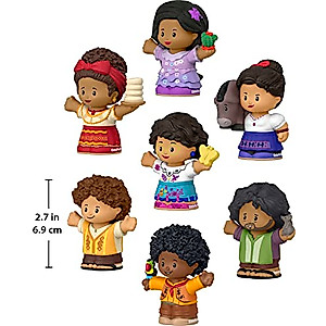Fisher-Price Little People Toddler Toys Disney Encanto Figure Pack with 7 Characters for Pretend Play Ages 18+ Months