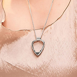 PICKRING Skull Shaped Guitar Pick Holder Necklace for Guitarists/guitar picks keeper storage pendant necklace stainless steel music lovers musicians gifts (SILVER)