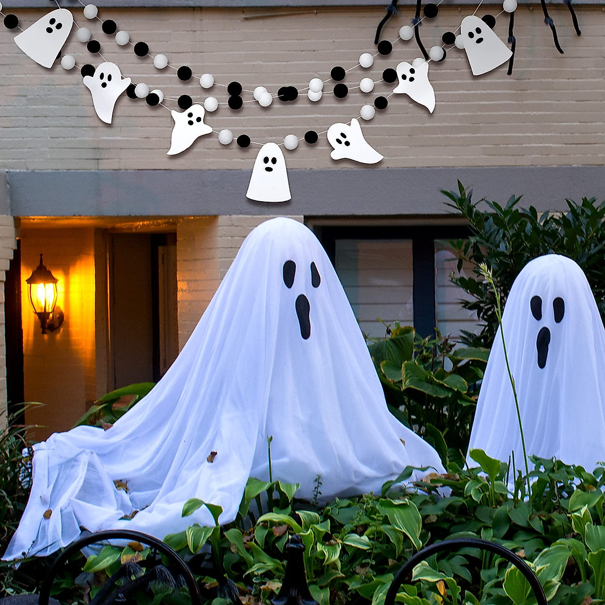 3 Pieces Halloween Ghost Pom Pom Ball Garlands Halloween Theme Banner Black and White Felt Ball Halloween Ghost Hanging Decorations for Haunted Houses Doorways Indoor Outdoor Home Mantel Decorations
