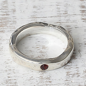 NOVICA Artisan Handmade Garnet Band Ring Sterling Silver from India Red Birthstone [band Width 3 mm W] ' Curvy Sophistication in Red'