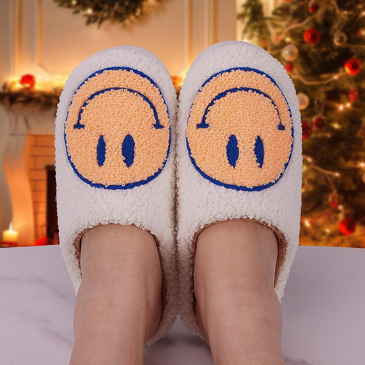 FACAXEDRE Smile Face Slippers for Women Fuzzy Happy Face for Woman Ladies Bedroom Woman Indoor and Outdoor Retro Home House Beige 7-8